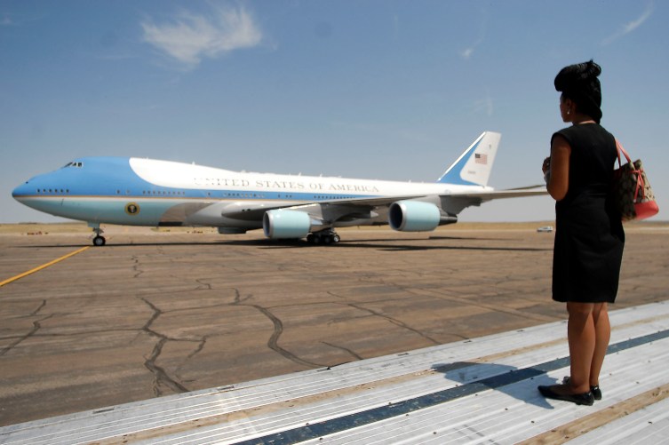Obama’s Travels: Photos of Air Force One on the Campaign Circuit | TIME.com