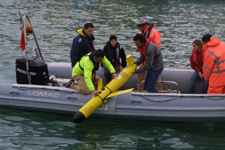 Navy's ocean-powered drone helps it wage underwater war | TIME.com